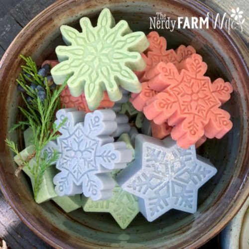 Snowball Bath Bombs (with secret snowflake soaps inside!)